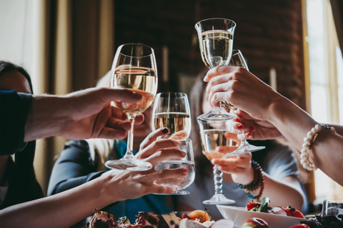 How to go alcohol-free without losing your friends